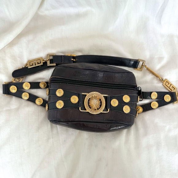 Cache | Bags | Cache Alligator Embossed Leather Black And Versace ...